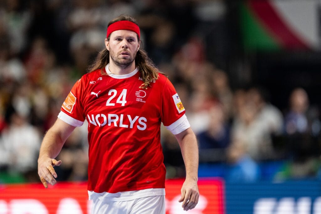 Mikkel Hansen cuts his hair in emotional tribute to cancer fighters ...