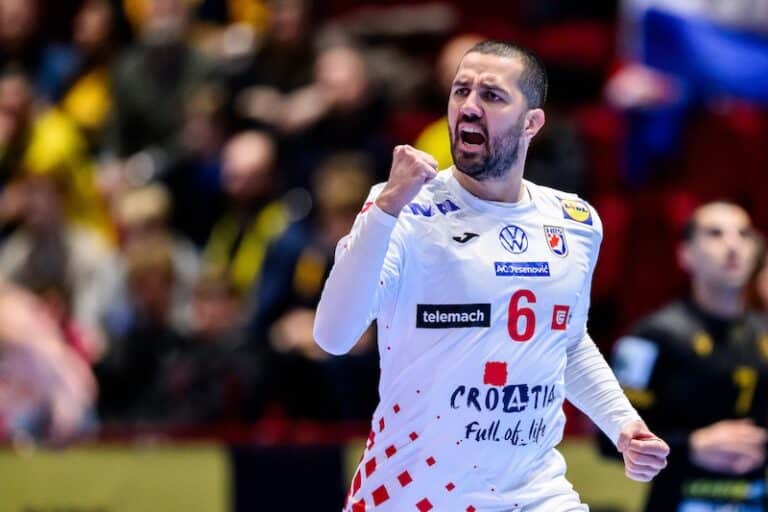 More than a coach: Mario Šoštarić’s salute to Michael Apelgren: "Fight ...